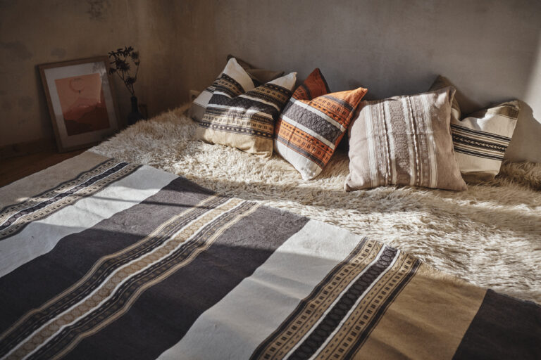 Decke Amaia – handgewebte Boho Decke aus Mexiko